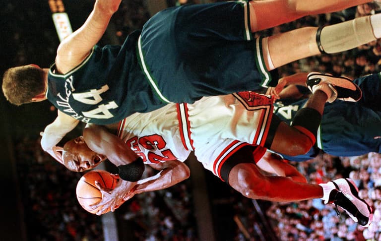 ¿Qué jugadores de la NBA eran los 'Monstars', rivales de Jordan y ...