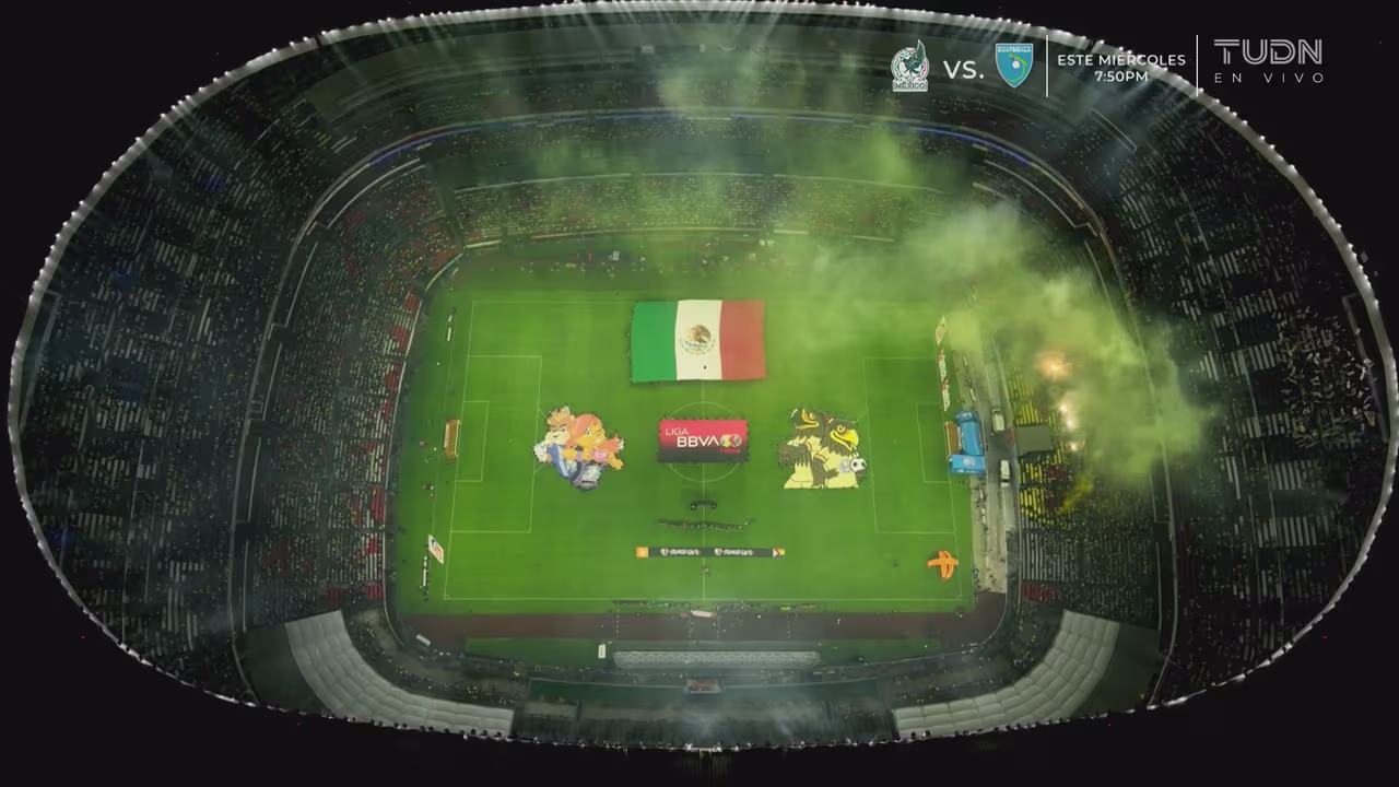 ¡Al unísono! Con pasión, se entona el Himno Nacional en la gran final ...
