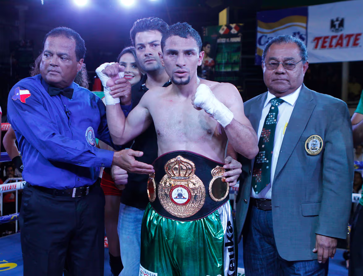 AMB desconoce a mexicano Emanuel López como campeón interino | TUDN ...