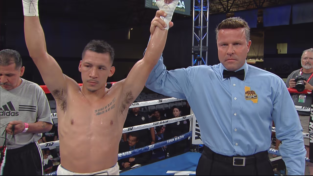 Casey Ramos noqueó a Hardy Paredes | TUDN Boxeo | TUDN