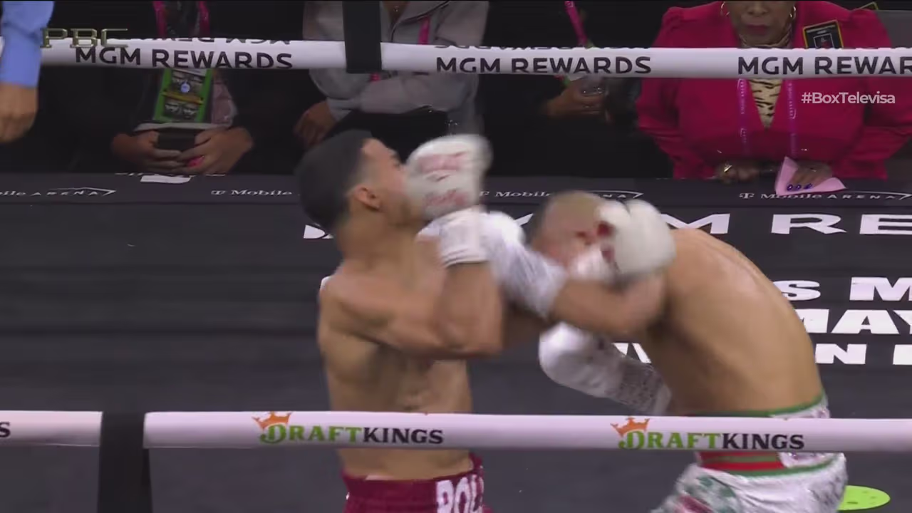 ¡Como auténtico pitbull! Isaac Cruz castiga al ‘Rolly’ | TUDN Boxeo | TUDN