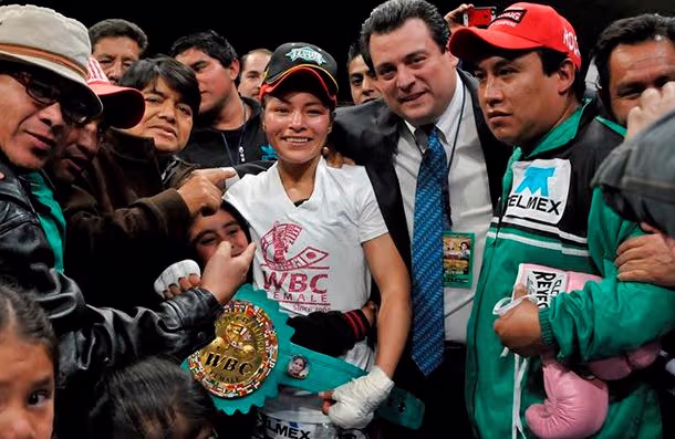 Ibeth ‘Roca’ Zamora retuvo título ante Esmeralda ‘Joya’ Moreno | TUDN ...