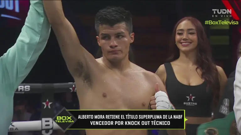 ¡Nocaut fulminante de Alberto Mora sobre ‘Canelito’ Mora! | TUDN Boxeo | TUDN