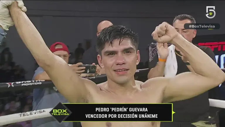 Pedro Guevara gana con lo ‘necesario al ‘Pamba’ Valdés en Box Televisa ...