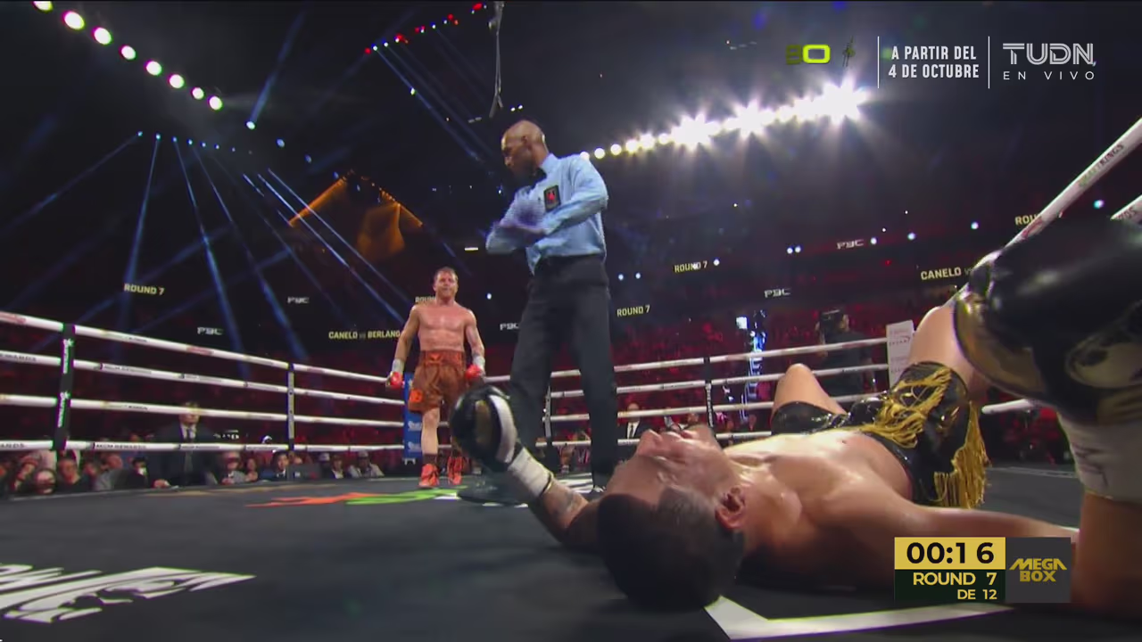 Round 7 | ¡A la lona! Canelo provoca que Berlanga tropiece | TUDN Boxeo ...