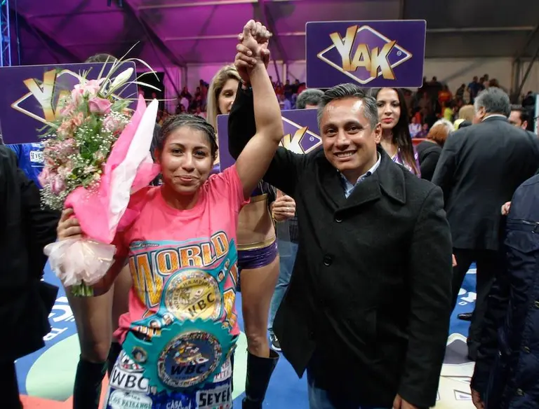 Yéssica ‘Kika’ Chávez retuvo el título mundial mosca | TUDN Boxeo | TUDN