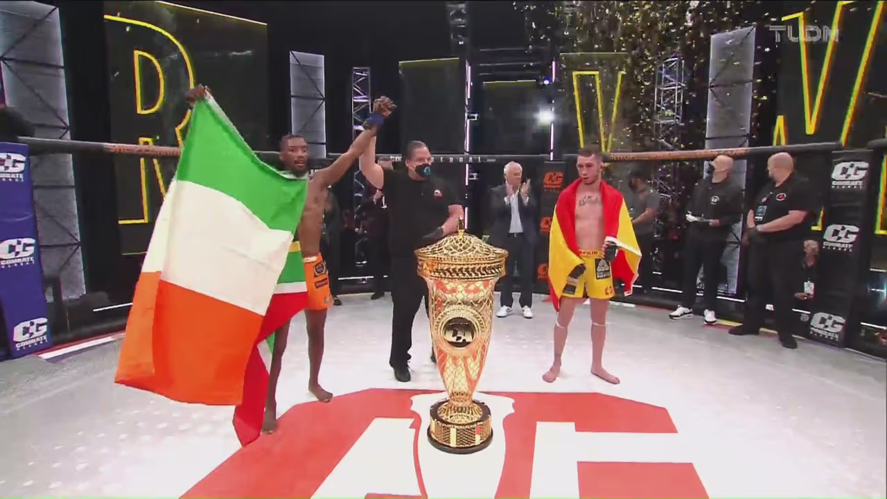 Frans Mlambo gana y es campeón de la Copa Combate ante Kevin Cordero ...