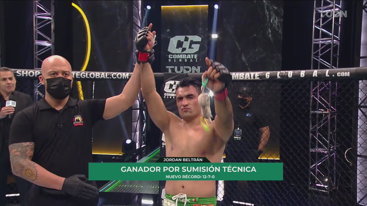 ¿Se rinde o no? Jordan Beltrán vence a Joziro Boye | TUDN Combate ...