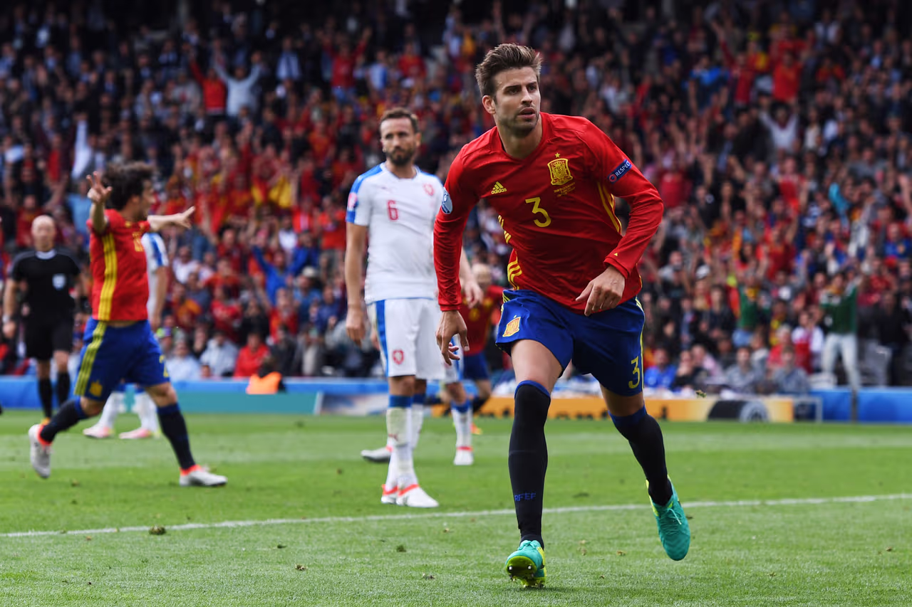 El campeón España debutó con triunfo agónico ante República Checa en la ...