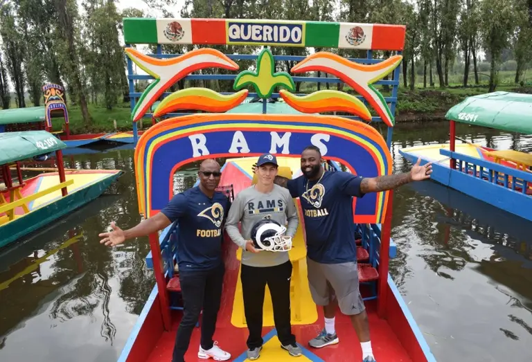 Luis Pérez, QB de LA Rams, está emocionado por visitar Xochimilco y ...