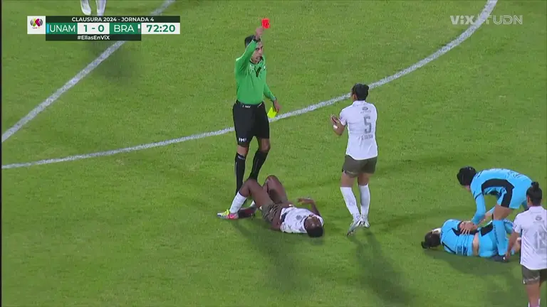 ¡Expulsada! Singano se lleva la doble amarilla y deja a Juárez con 10 ...