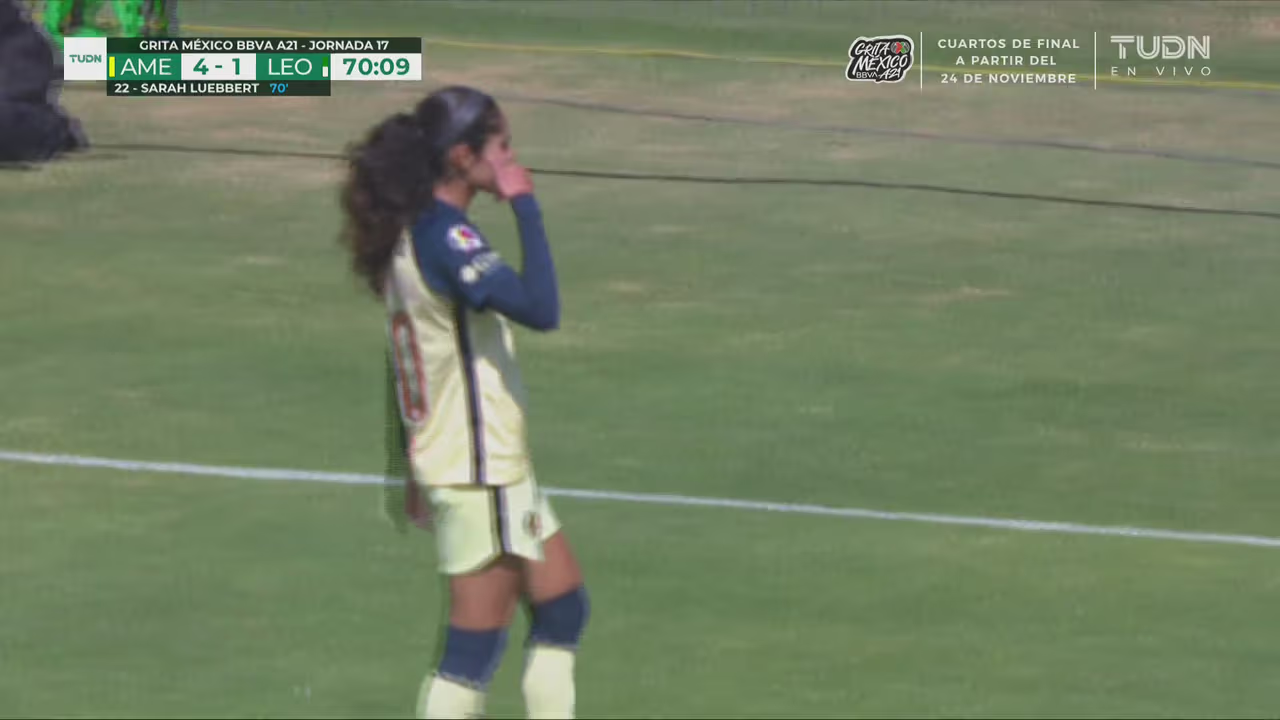 ¡Hat trick! Daniela Espinosa la empuja para conseguir el 4-1 de América ...