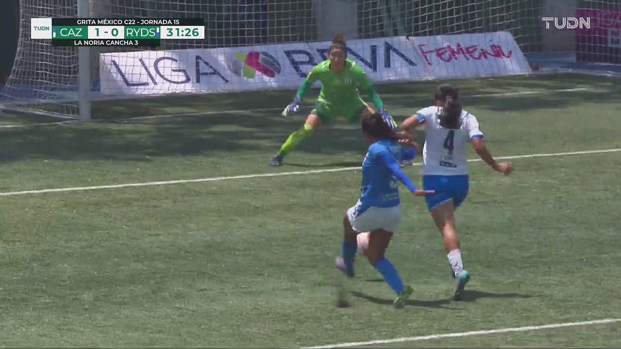 ¡Se le termina el gas! Magaly Cortés entra sola y no define con fuerza ...