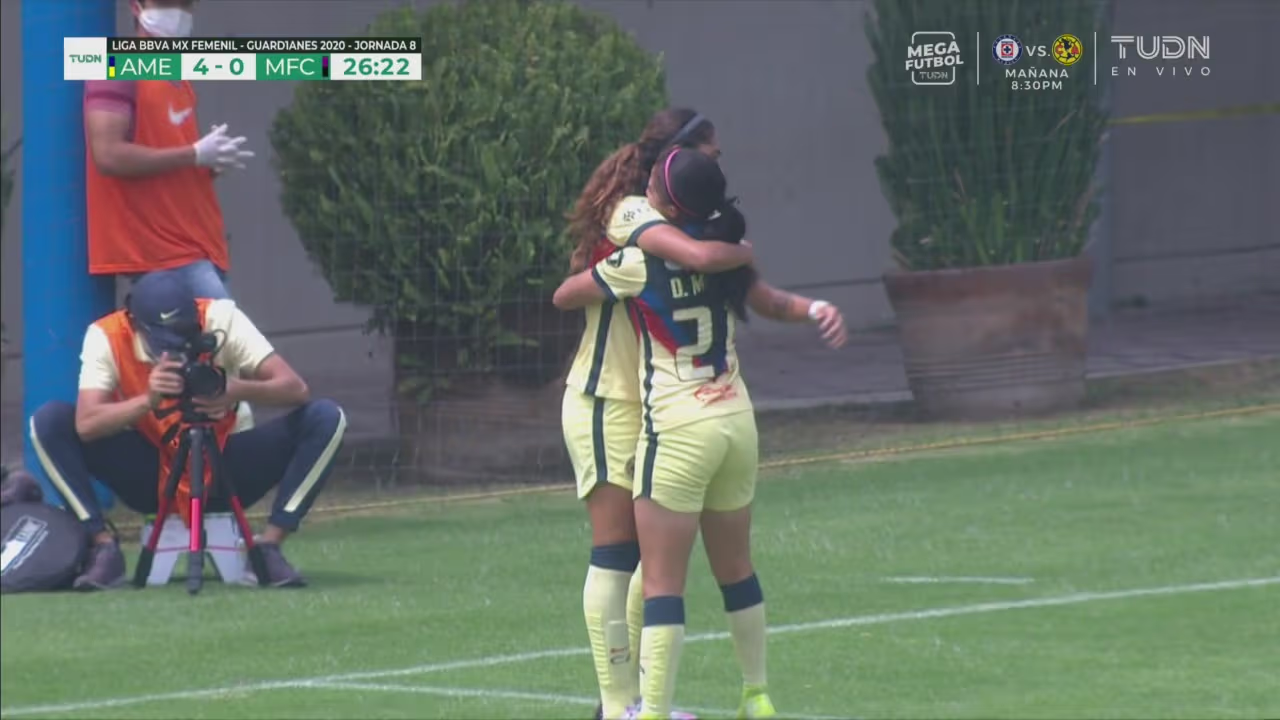 ¡Ya es una goleada! Daniela Espinosa consigue el 4-0 para América ...
