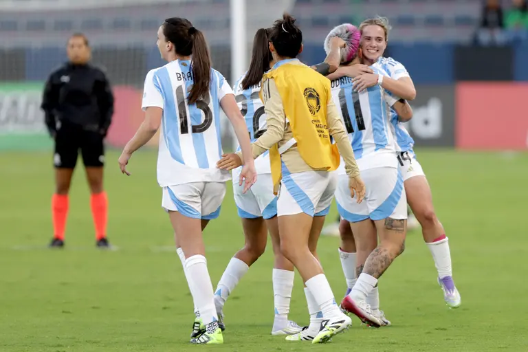 Argentina y Ecuador consiguen su primer triunfo en la Copa América ...