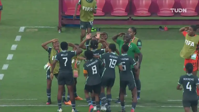 ¡Belleza de gol! Amina Bello anota el 2-0 para Nigeria | TUDN Fútbol | TUDN