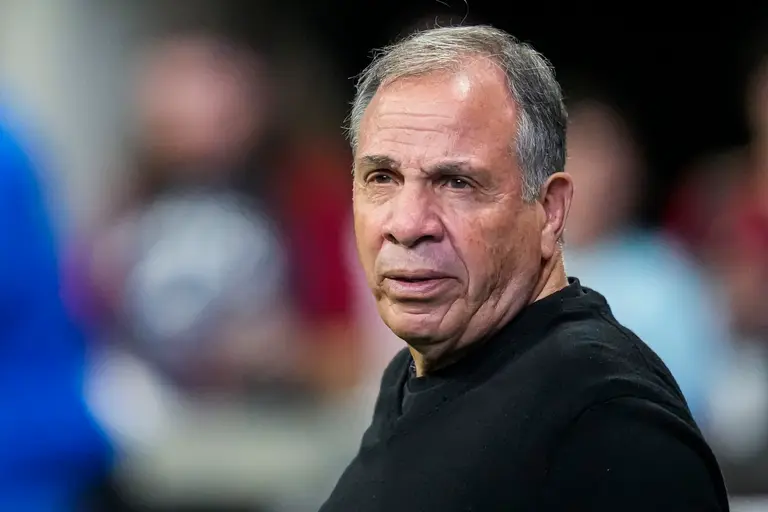 Bruce Arena, DT del New England Revoltion, suspendido por supuestos ...