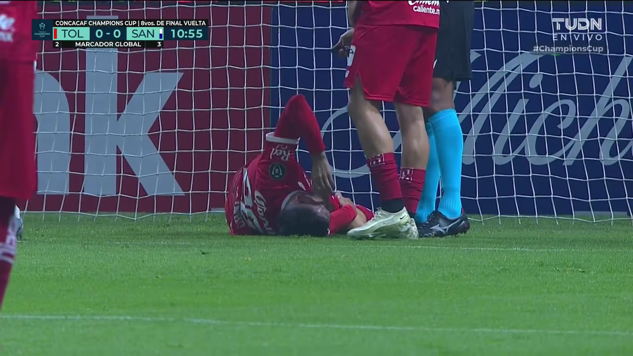 ¡Durísimo choque entre Paulinho y el portero Duran Ferree enciende las ...
