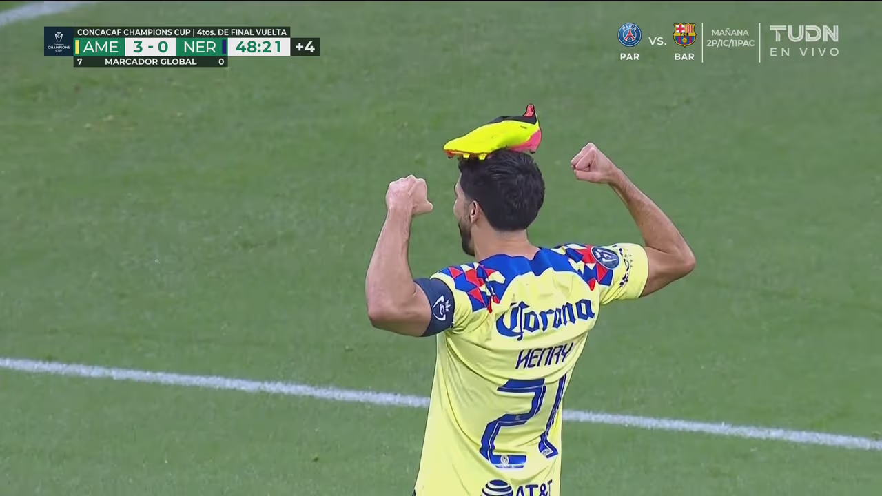 ¡Grave error del portero! Remate de Henry para el 3-0 | TUDN Concacaf ...