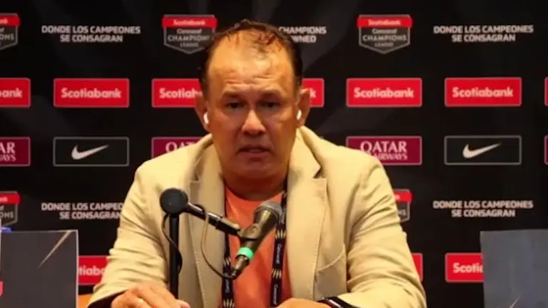 Juan Reynoso reclama a Talavera falta de caballerosidad en la victoria de Pumas | TUDN Concacaf ...