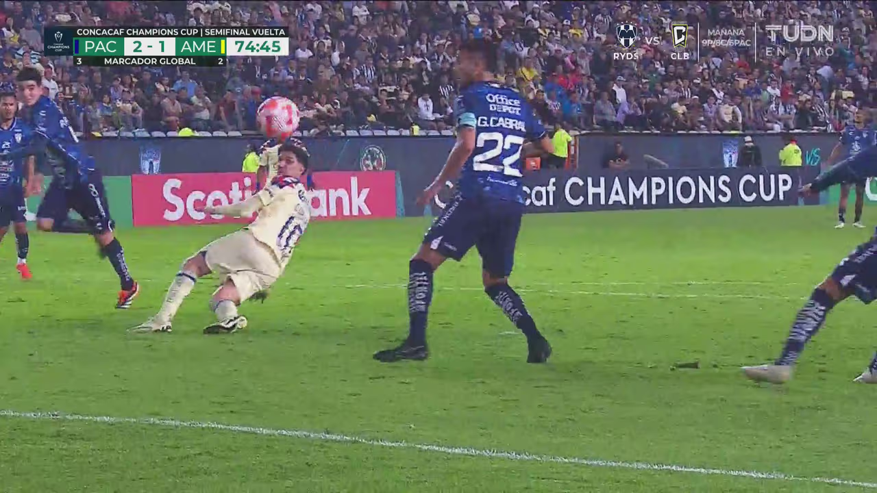 ¡Le faltó tiza! Remate de Diego Valdés que sale a un costado | TUDN ...