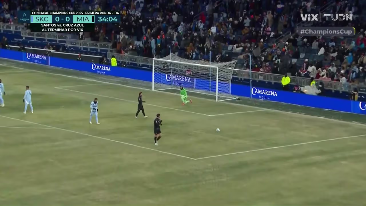 ¡Luis Suárez, cerca del primero para Inter Miami! Esférico pasa por un ...