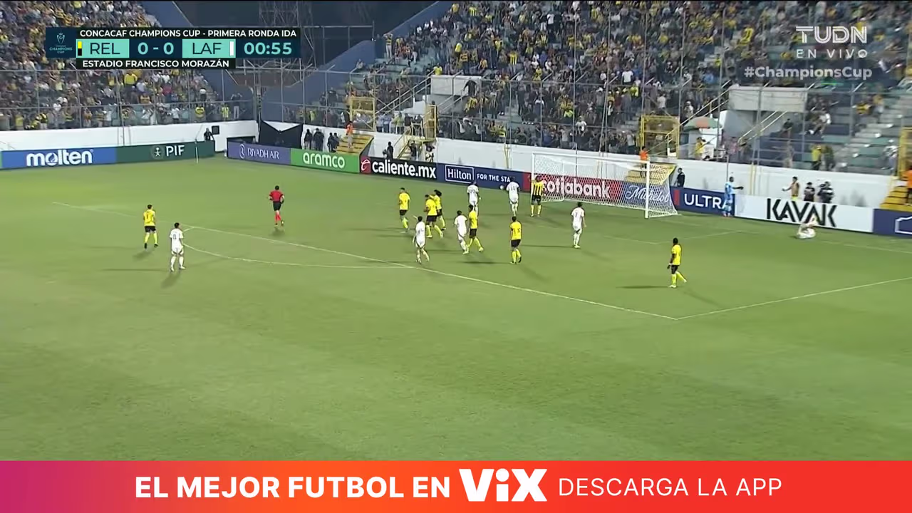 ¡Primera polémica! Se marca penalti a favor de LAFC al minuto uno ...