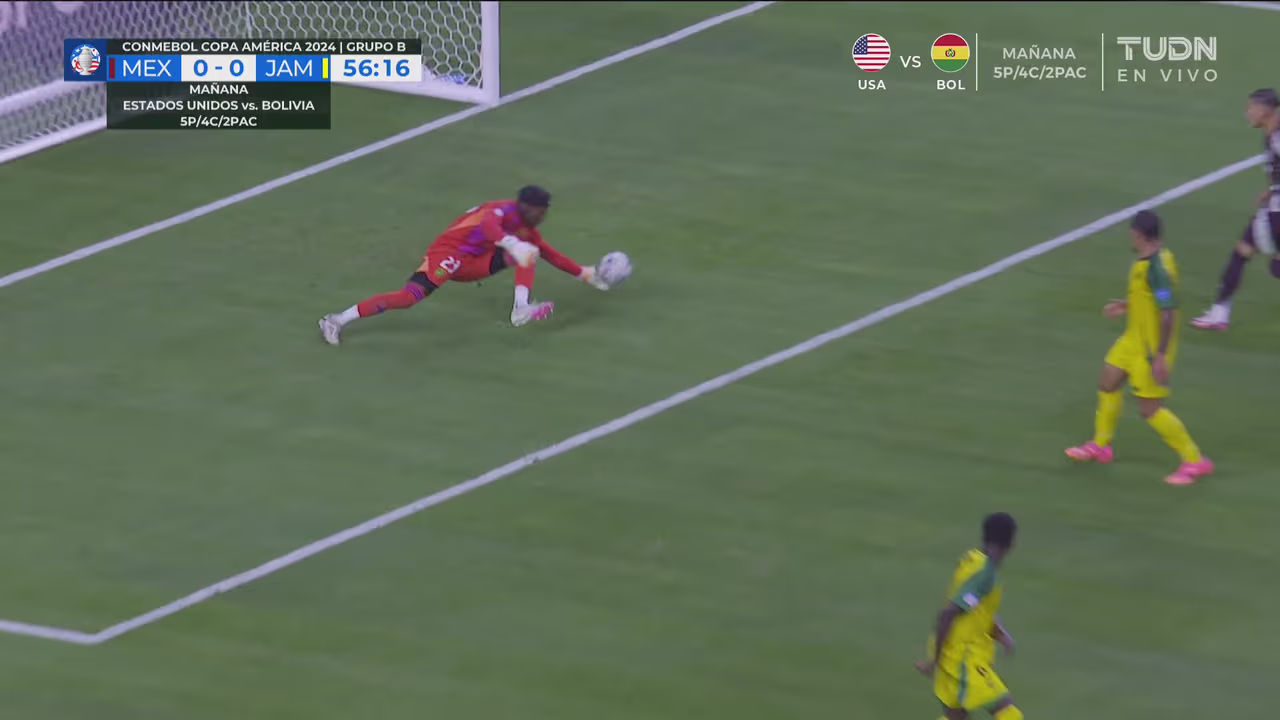 ¡Con las uñas! Waite le saca el zurdazo a Chávez | TUDN Copa América | TUDN