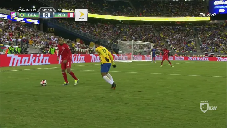 El peruano Alberto Rodriguez se disfrazó de brasileño y le rompió la ...