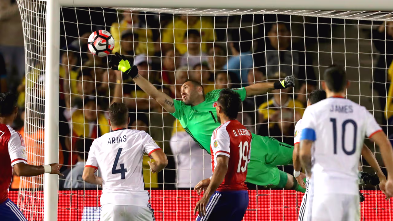 Las dos mejores atajadas de Copa América | TUDN Copa América | TUDN