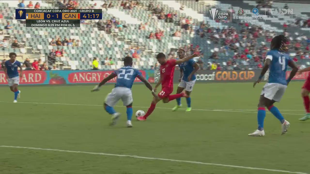 ¡Era el segundo! Jonathan Osorio vuela el balón a la grada | TUDN Copa ...