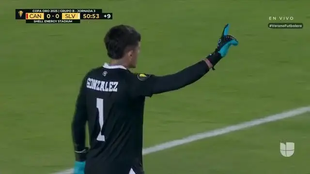 ¡Le dicen que no a David! Jonathan falla penal | TUDN Copa Oro | TUDN