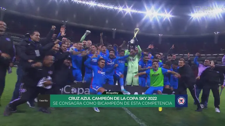 ¡Un título es un título! Cruz Azul levanta el trofeo de la Copa Sky ...