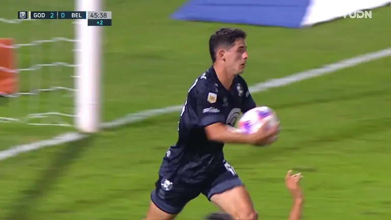 ¡Descuenta Belgrano! Ulises Sánchez cierra la pinza y marca el 2-1 ...