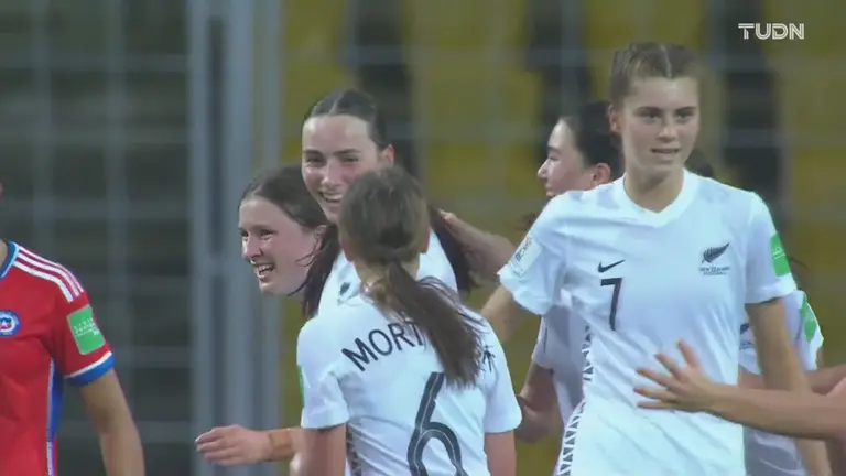 ¡Despierta Nueva Zelanda! Emily Clegg aprovecha el rebote y anota el 2-1 | TUDN Fútbol | TUDN