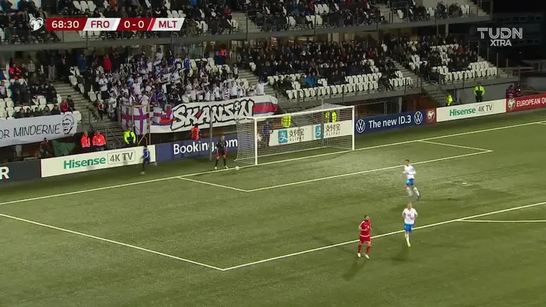 Tiro desviado de Jake Grech | TUDN UEFA Euro 2024 | TUDN