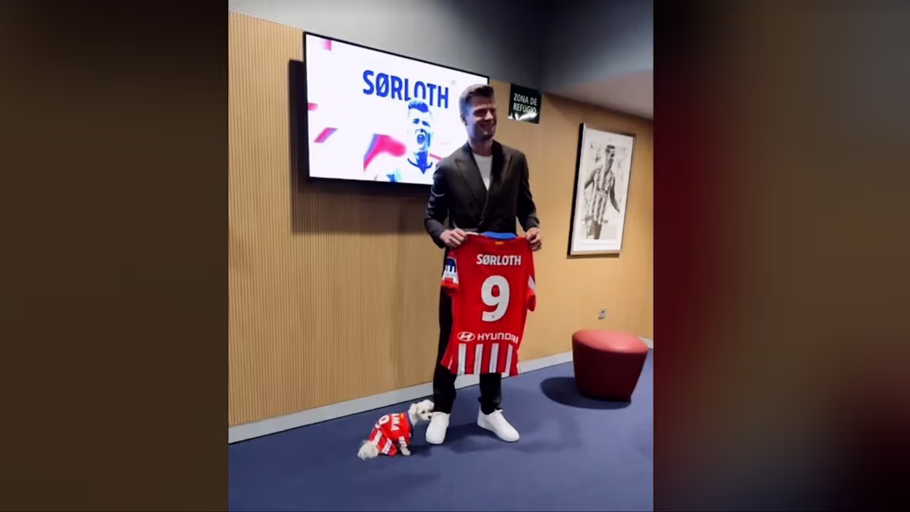 Alexander Sørloth acude a presentación con el Atlético de Madrid ...