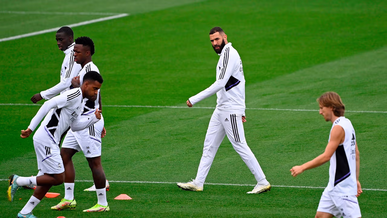 Benzema presenta molestias; aparece en convocatoria del Real Madrid vs ...
