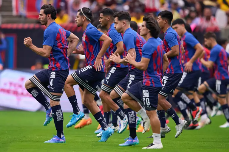 Antonio Pollo Briseño es baja en Chivas por sufrir una lesión muscular ...