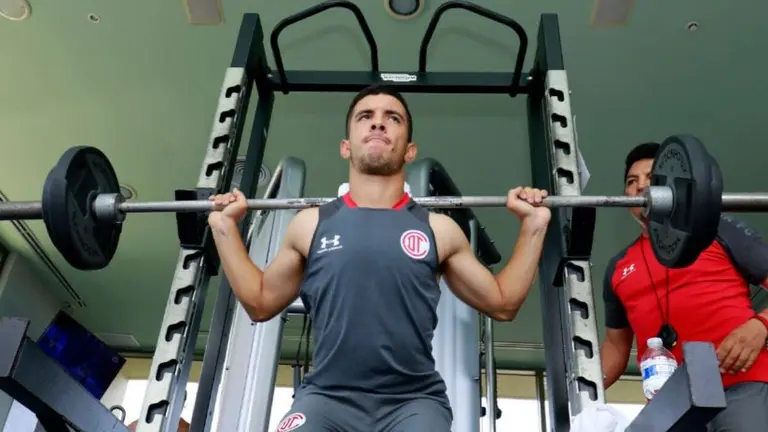 Carlos Cisneros y Leo Fernández ya trabajan con Toluca previo al ...