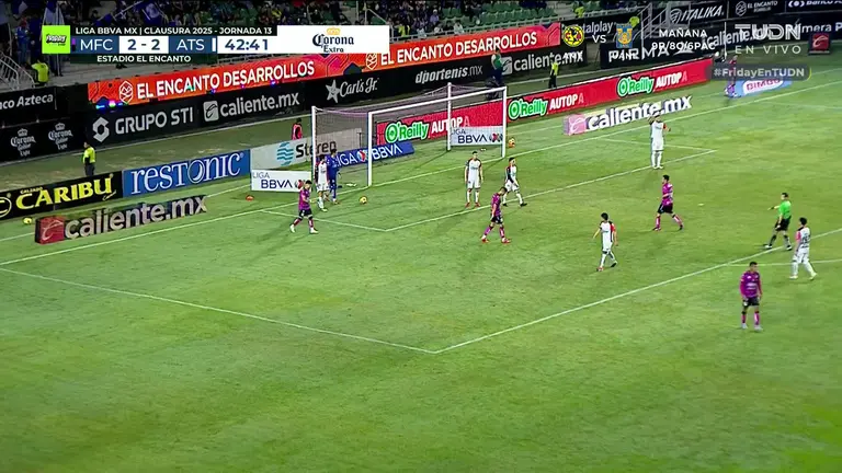 ¡CERCA! Alan Torres disparó que se estrella en el poste. | TUDN Liga MX ...