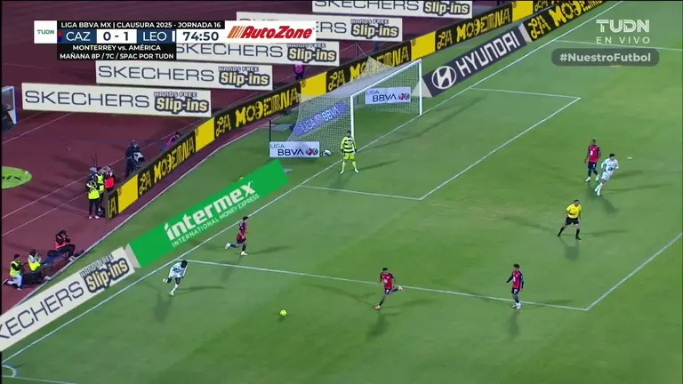 ¡CERCA! Ignacio Rivero disparó que se estrella en el poste. | TUDN Liga ...