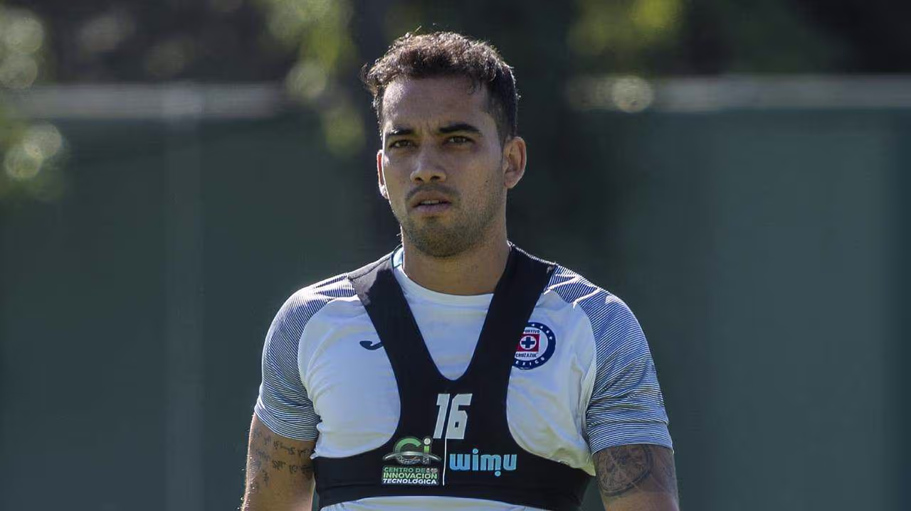 Para Adrián Aldrete Cruz Azul debe buscar el triunfo como sea ante ...