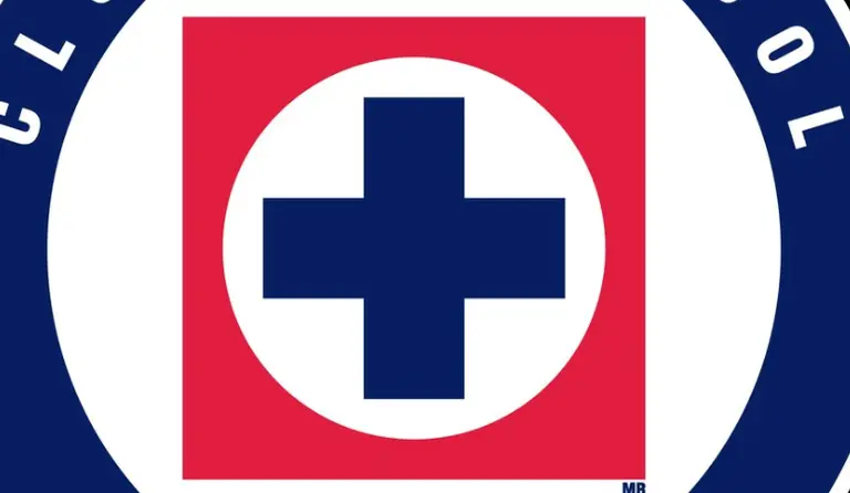 El Cruz Azul dio a conocer oficialmente su nuevo y polémico escudo ...