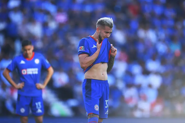 Cruz Azul se equivoca en lesión de Gonzalo Piovi y pide perdón | TUDN ...
