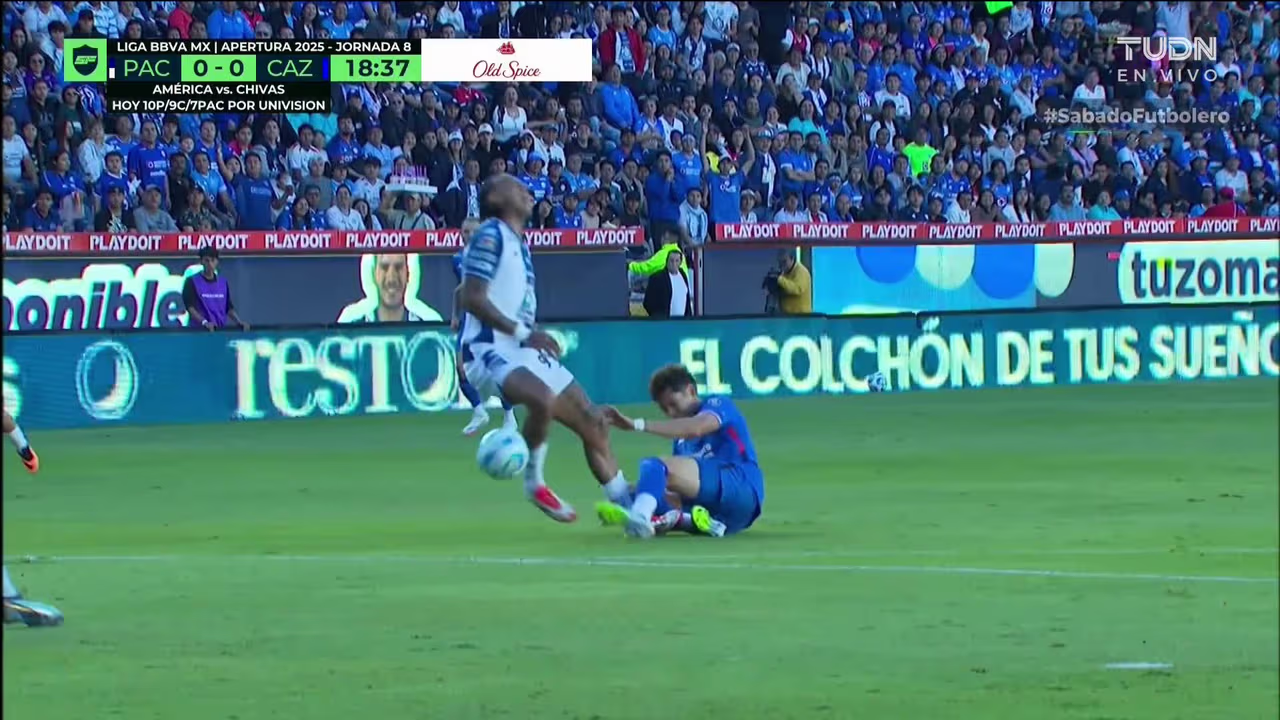 ¡Expulsión! El árbitro saca la roja directa a Jesús Orozco. | TUDN Liga ...