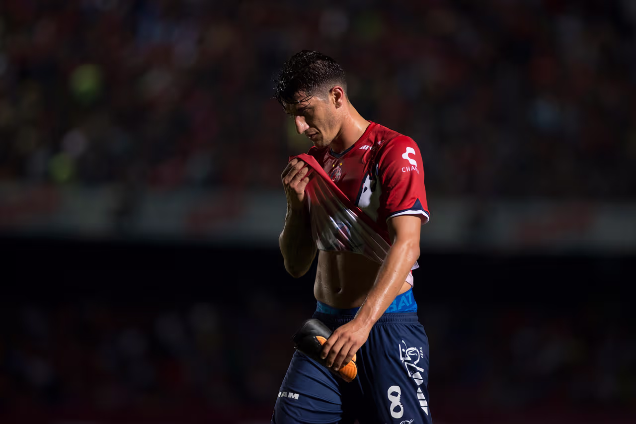 Gabriel Peñalba es suspendido dos juegos tras expulsión ante América ...