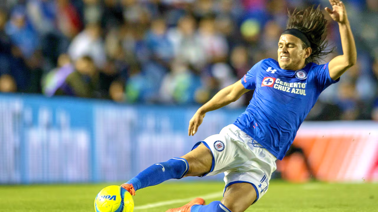 Gerardo Flores es consciente del ultimátum que tiene Cruz Azul de ...