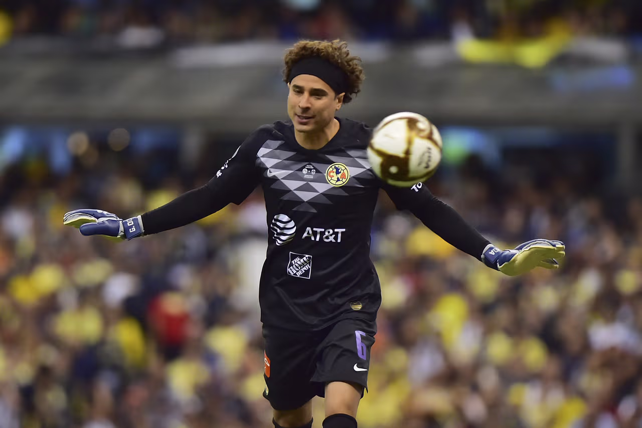 Guillermo Ochoa habla sobre el caso Víctor Guzmán | TUDN Liga MX | TUDN