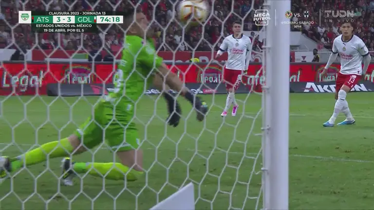 ¡Hay porteros! Vargas y Jiménez atajan disparos de Vega y Herrera | TUDN Liga MX | TUDN